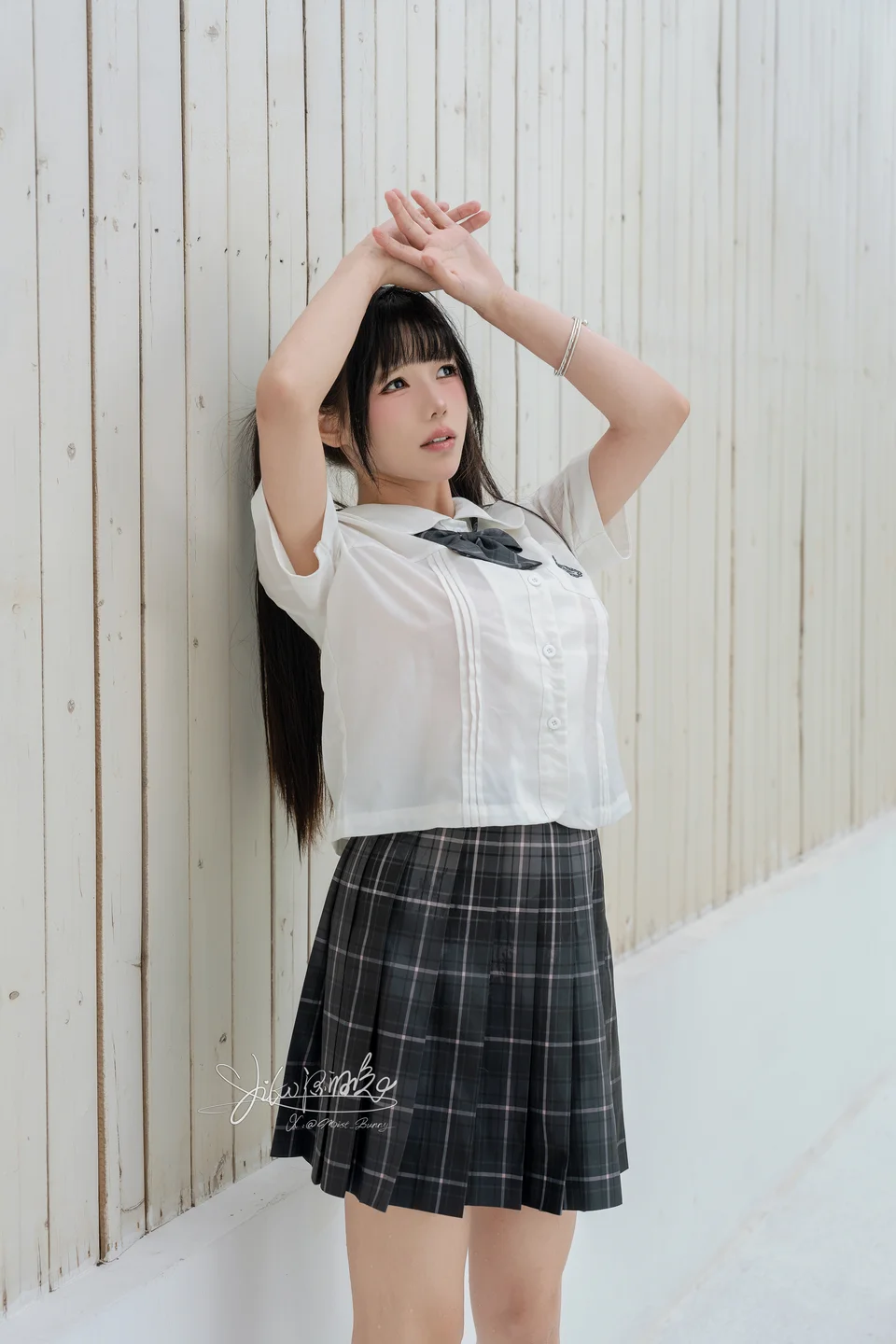 Yiko湿润兔_10月作品『雨后小故事』90P_1V_B_WITH_U | 91绅士 | 超清写真集 | 91shenshi